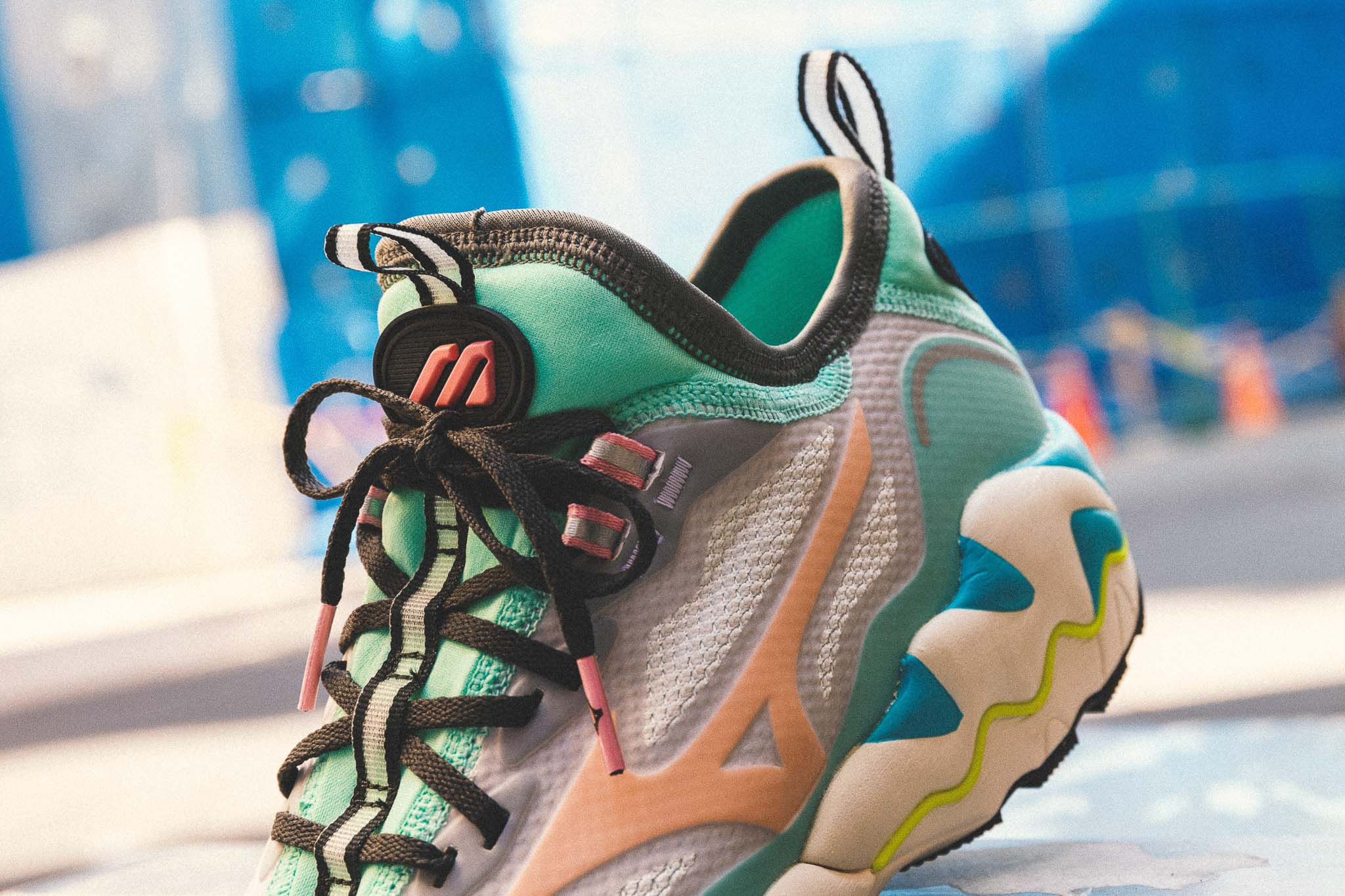 勘履訪客 / 在 WAVE RIDER 1 Remasterd 看到 MIZUNO 少見的設計模式 - KENLU.net