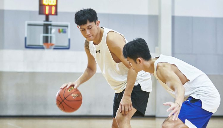 under-armour-curry-iron-sharpens-iron-ft-yu-an-and-owen-chen (10) - KENLU.net