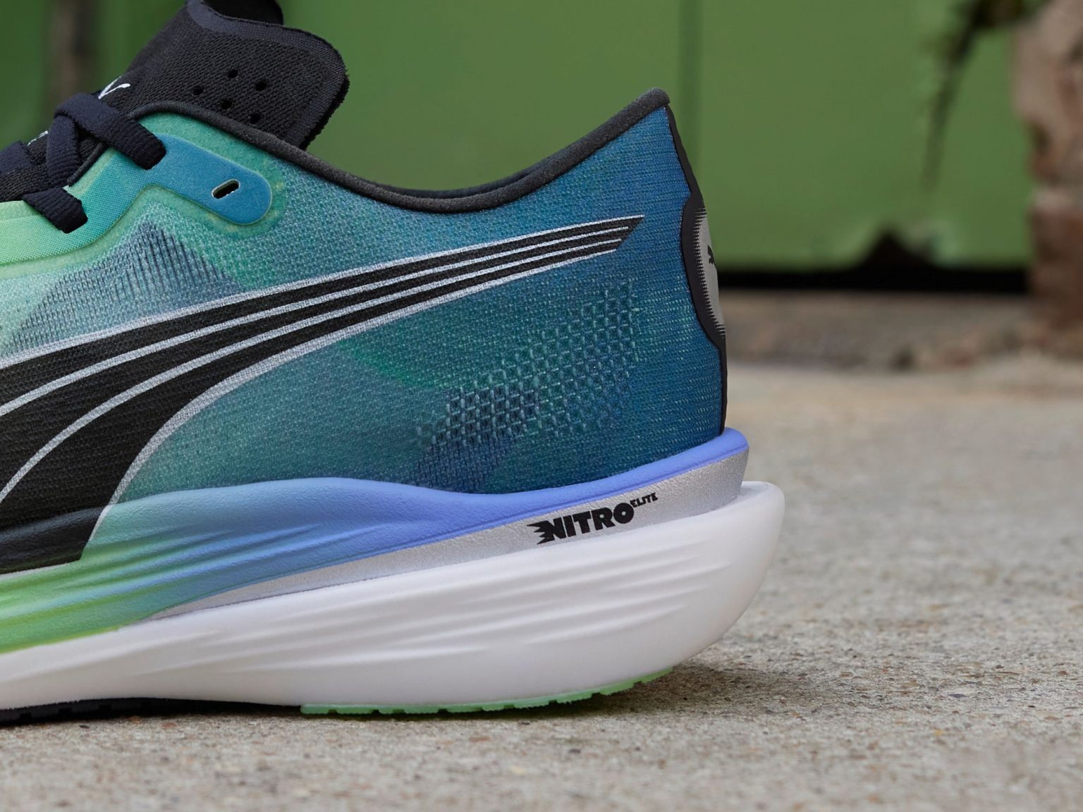 官方新聞 / 突破 PB 的利器 PUMA Deviate NITRO 2 全碳板氮氣跑鞋 電光新色初登台 - KENLU.net