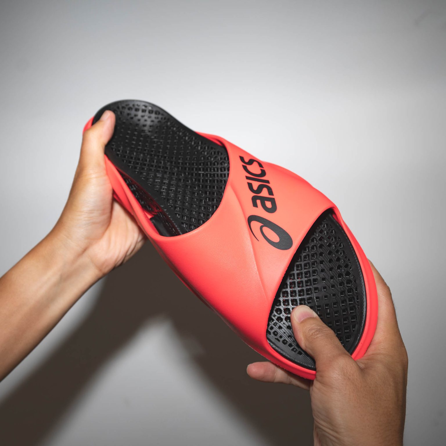 勘履訪客 / 亞瑟士3D拖鞋混合技 ACTIBREEZE HYBRID SANDAL 新登場 - KENLU.net