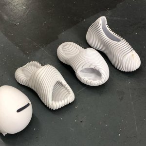 新聞分享 / YZY D ROSE 設計靈感公開 我說那個發售日…..？ - KENLU.net